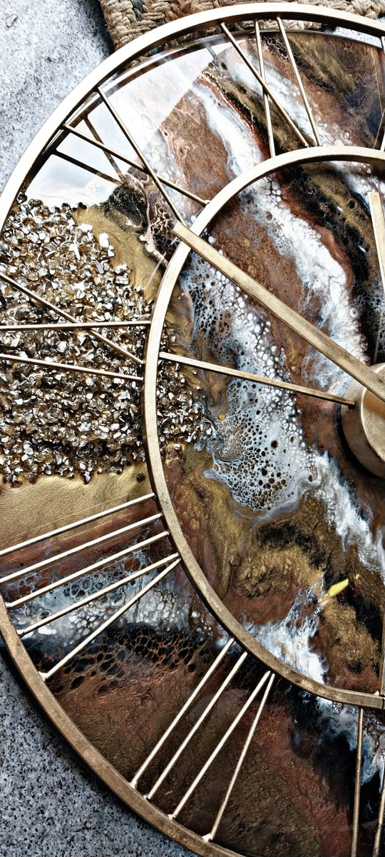 Lux Clock with resin crystaline 60cm – Art by Simonne