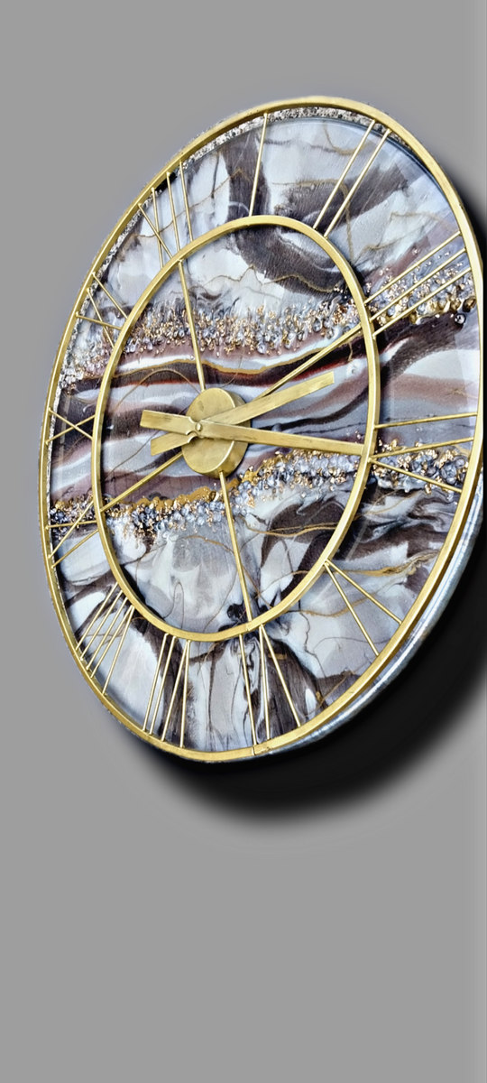 Resin & Crystal Clock – Art by Simonne
